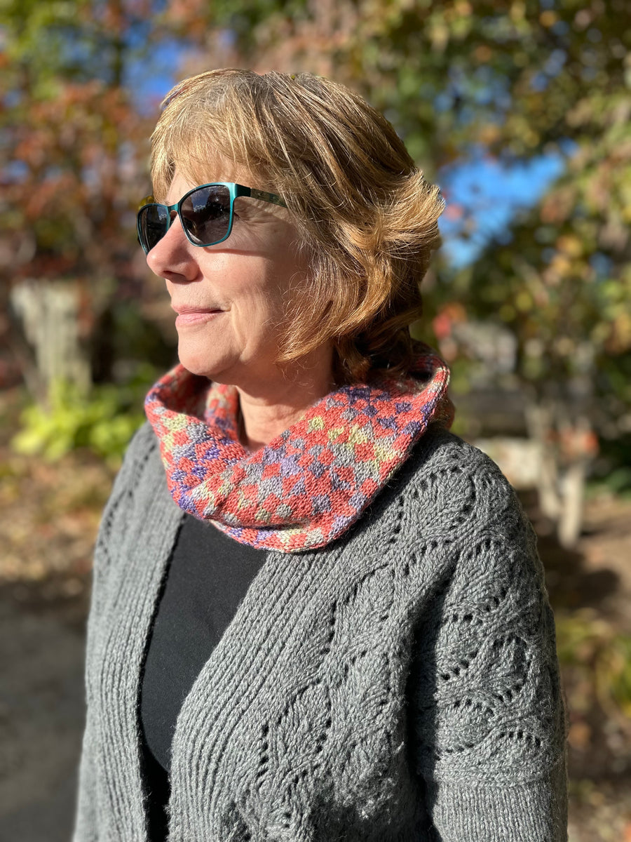 Frame Your Face Cowl – The Needle Emporium